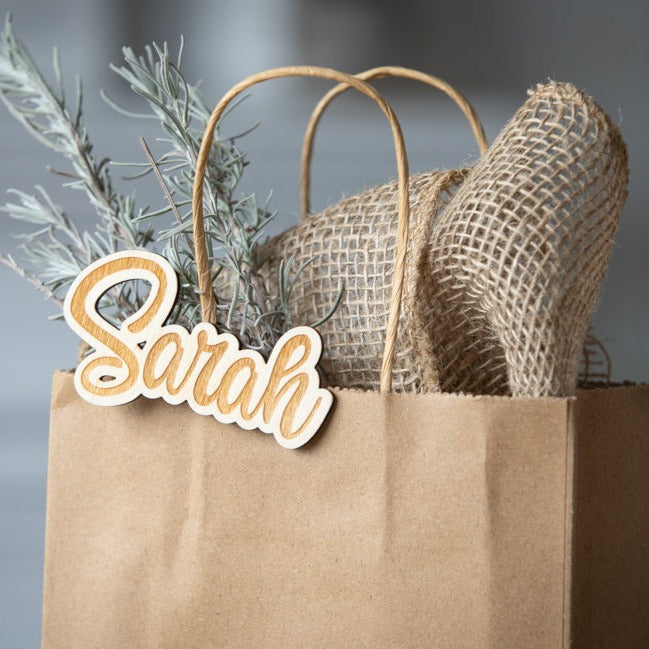 PERSONALIZED WOODEN LABEL. (with pliers) – ECO-CADO